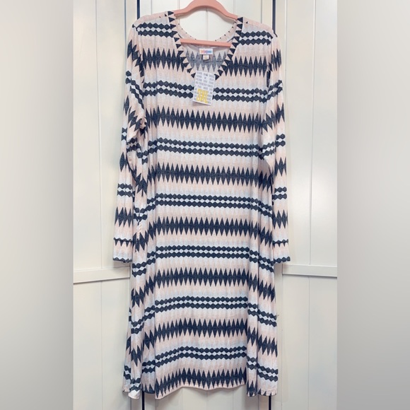 LuLaRoe | Dresses | New Lularoe Emily Dress | Poshmark